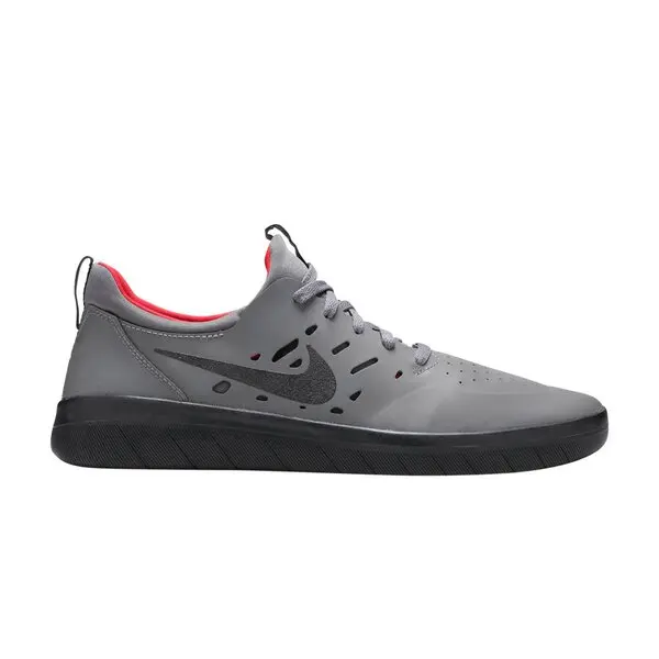 Nike Nyjah Free Sb Sneakers - Grey