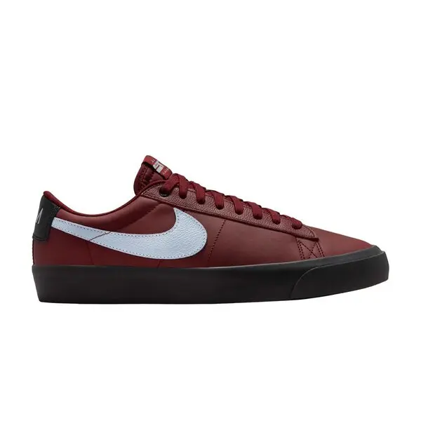 Nike Zoom Blazer Low Pro Gt Sb Sneakers - Red