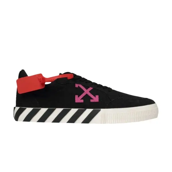 Off-White Vulc Low Sneakers - Black