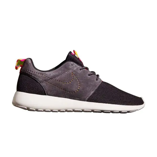 Nike Rosherun Sneakers - Black