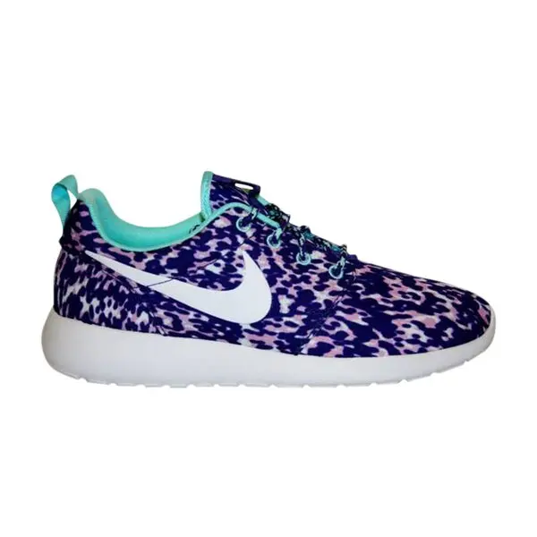 Nike Roshe Run Print Sneakers - Pink