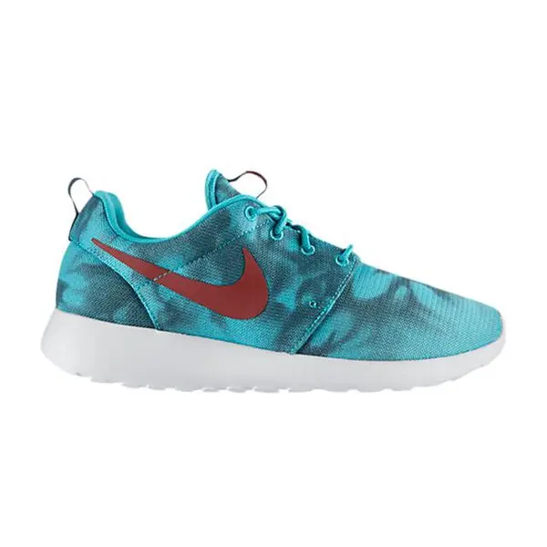 Nike Roshe Run Print Sneakers