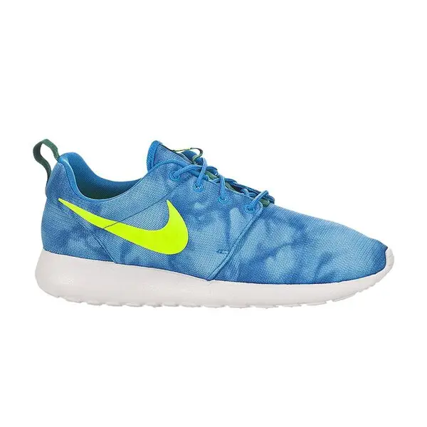 Nike Roshe Run Print Sneakers