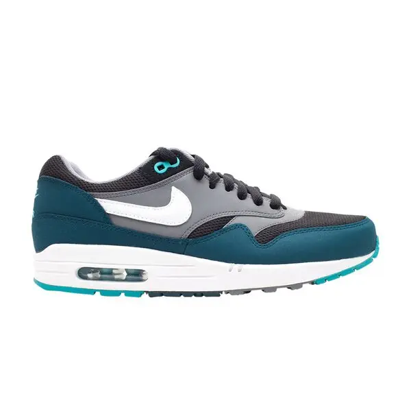 Nike Air Max 1 Essential Sneakers