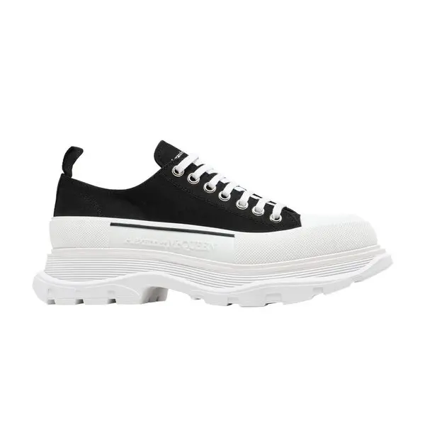 Alexander McQueen Tread Slick Lace Up Sneakers - Black
