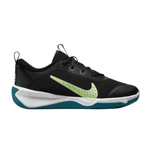 Nike Omni Multi-court Sneakers