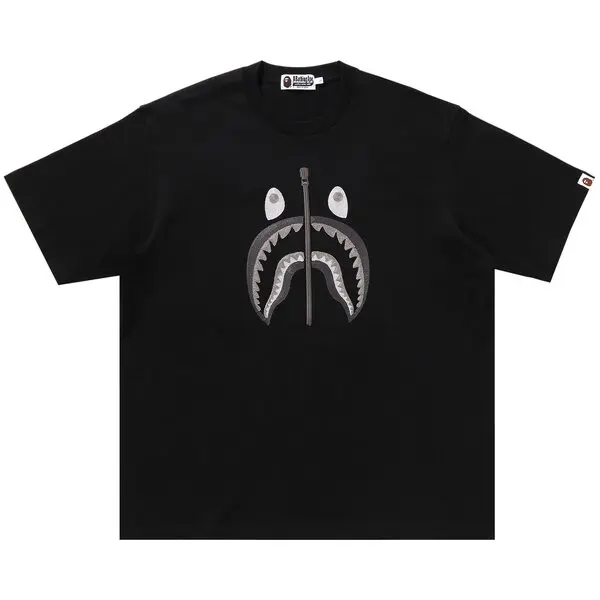 A BATHING APE Chain Stitch Shark Relaxed Fit Tee - Black