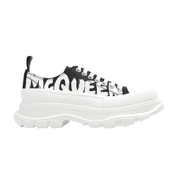 Alexander McQueen Tread Slick Lace Up Sneakers - Black