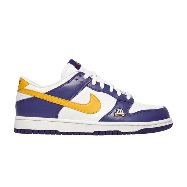 Nike Dunk Low Sneakers