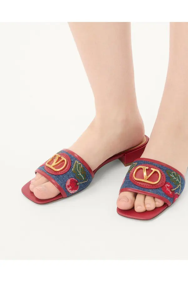 Valentino Garavani Vlogo Signature Slide Sandal With Embroidery - Denim