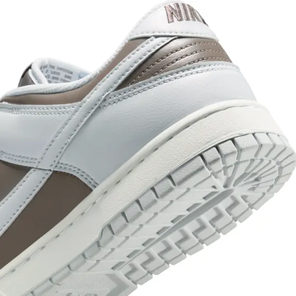 Nike Dunk Low Retro Sneakers