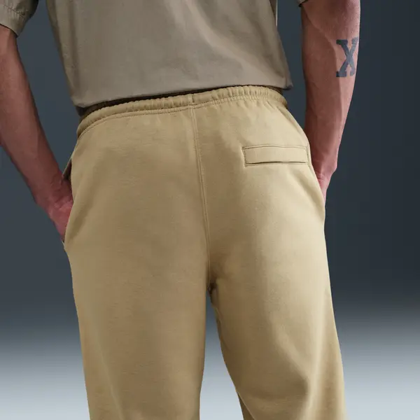 Nike Club Jogger Pants - Brown