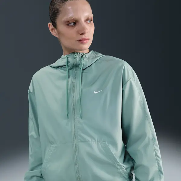 Nike Sportswear Classic Wovens Loose Uv Hooded Jacket - Green