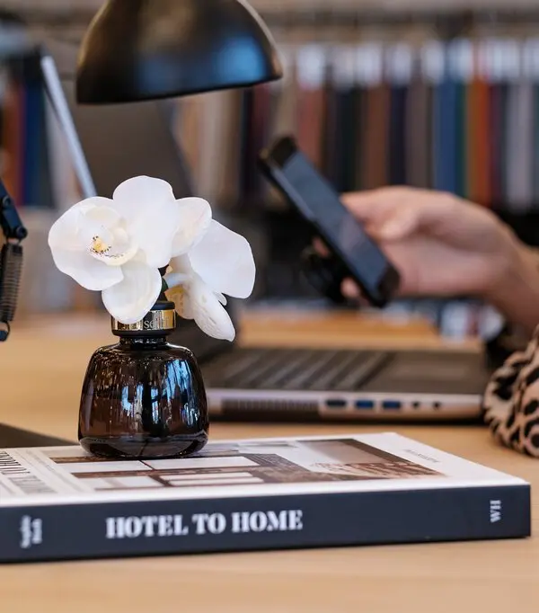 SENTI The Little Orchid Amber And Oud Diffuser