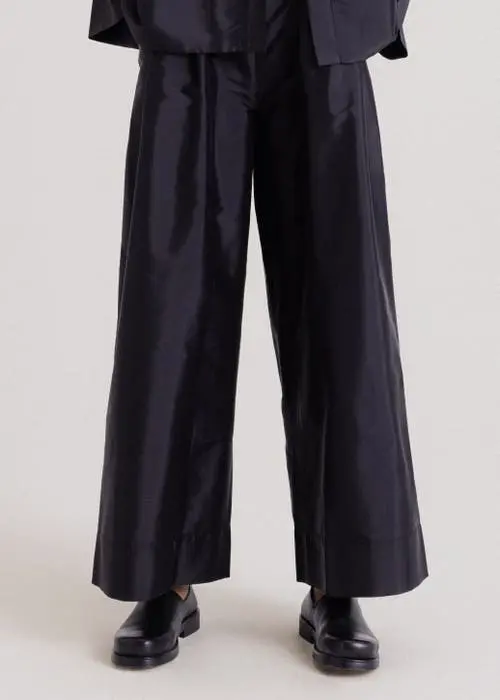 ALAS Wide Pleated Taffeta Pants