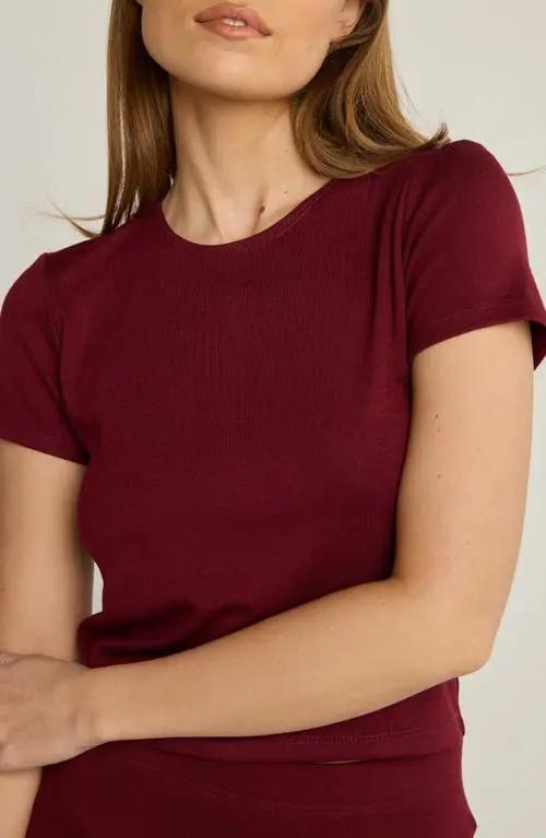 SUNDAY RITUAL Crop T-shirt - Burgundy