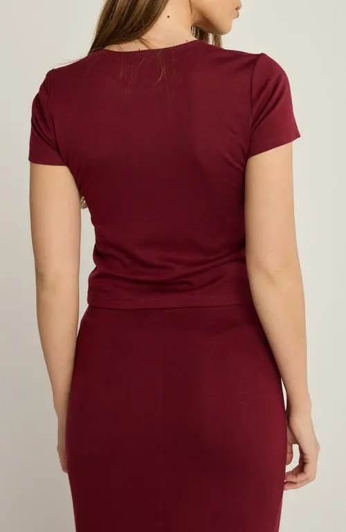 SUNDAY RITUAL Crop T-shirt - Burgundy