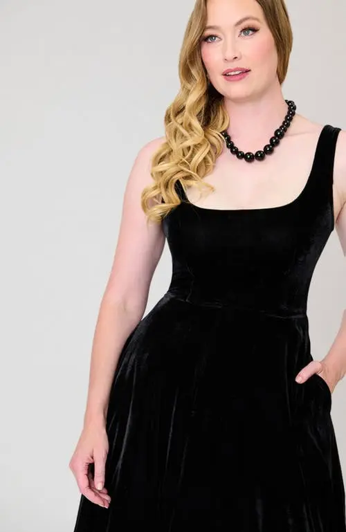 Unique Vintage Square Neck Pleated Swing Dress - Black Solid