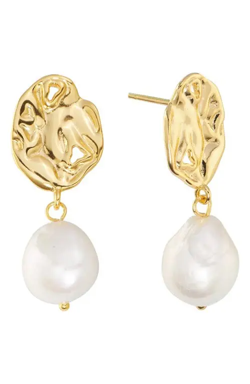 ATHRA LUXE Freshwater Pearl Drop Earrings - Gold
