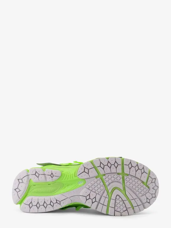 NEW BALANCE 1906 Low Top Sneakers - Green