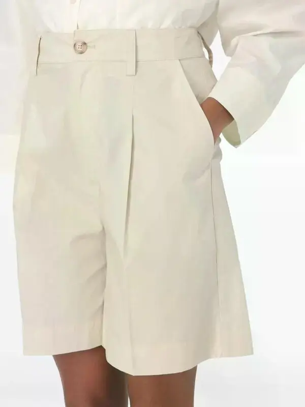 Woolrich Pleated Button Shorts