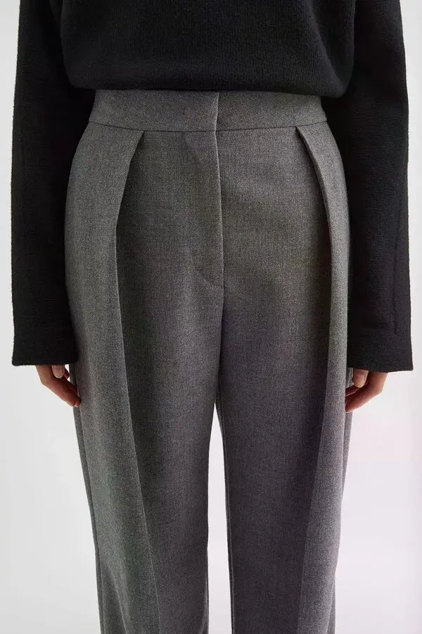 JIL SANDER Pleated Trousers