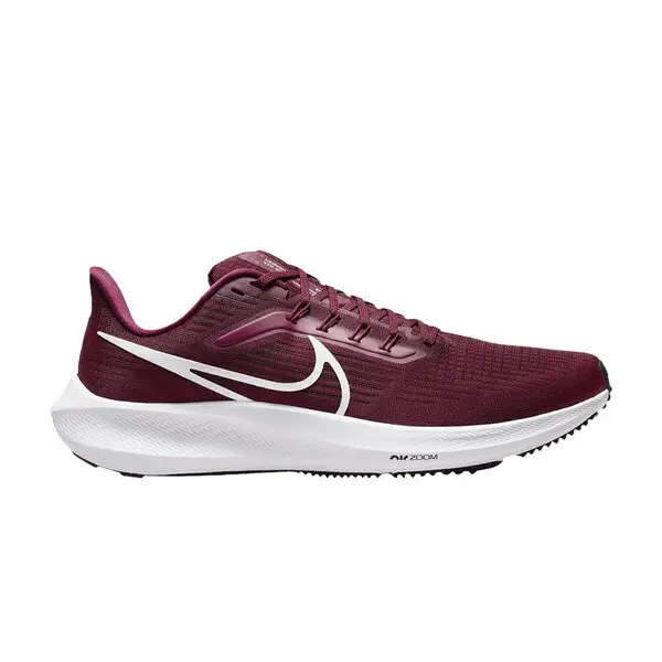 Nike Air Zoom Pegasus 39 Tb Sneakers