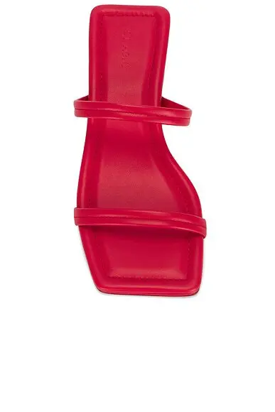 ST. AGNI Fine Strap Kitten Heel Sandals - Rosso