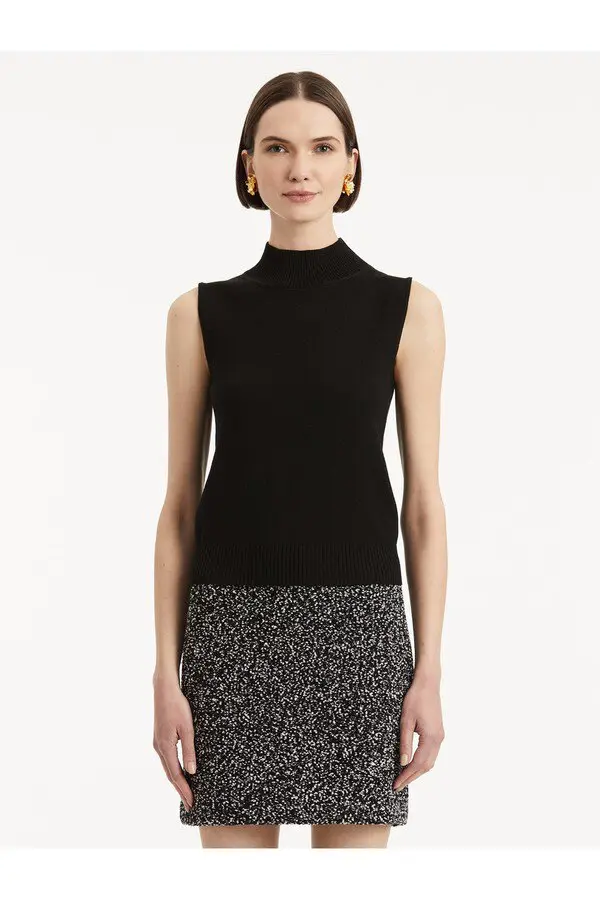 Oscar De La Renta Sleeveless Ribbed Pullover