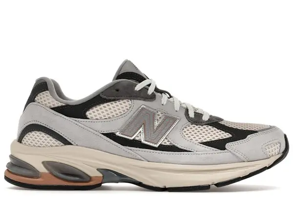 NEW BALANCE 2010 Creamin Sneakers