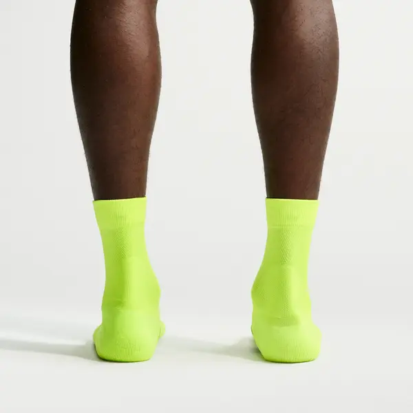 Nike Dri-fit Run Midweight Micro-crew Sports Socks - Yellow