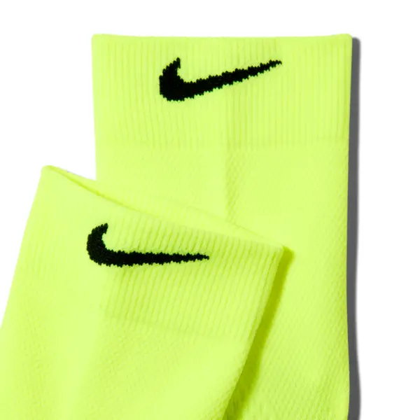 Nike Dri-fit Run Midweight Micro-crew Sports Socks - Yellow