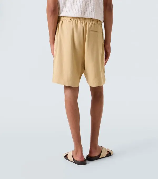 Commas Embroidered Shorts