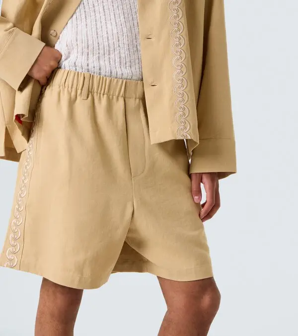 Commas Embroidered Shorts