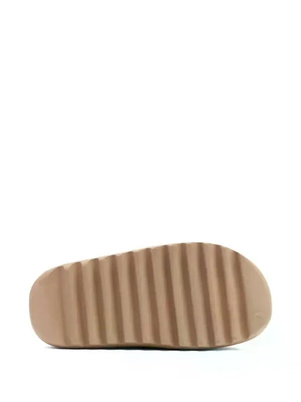 Yeezy Ridged Sole Slides - Neutrals