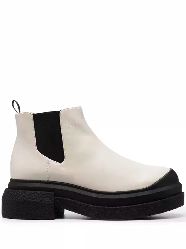 STUART WEITZMAN Charli Chunky Chelsea Boots