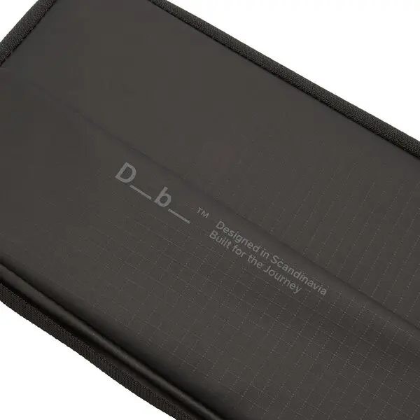 DB JOURNEY Essential Passport Cover