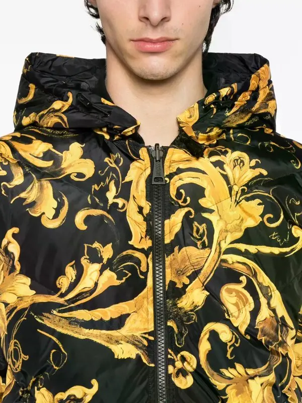 極希少 VERSACE BAROQUE HOODED NYLON JACKET Versace Baroque-Print Hooded Jacket In Black - 49% Off | Editorialist