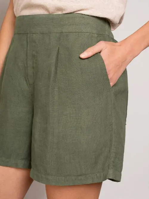 CELTIC & CO. Pull On Shorts - Khaki