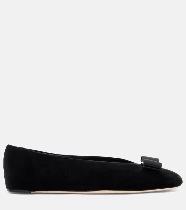 FERRAGAMO Vanna Velvet Ballet Flats - Black