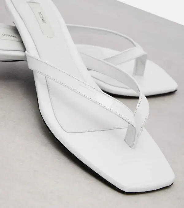 TOTEME Croc-effect Leather Thong Sandals