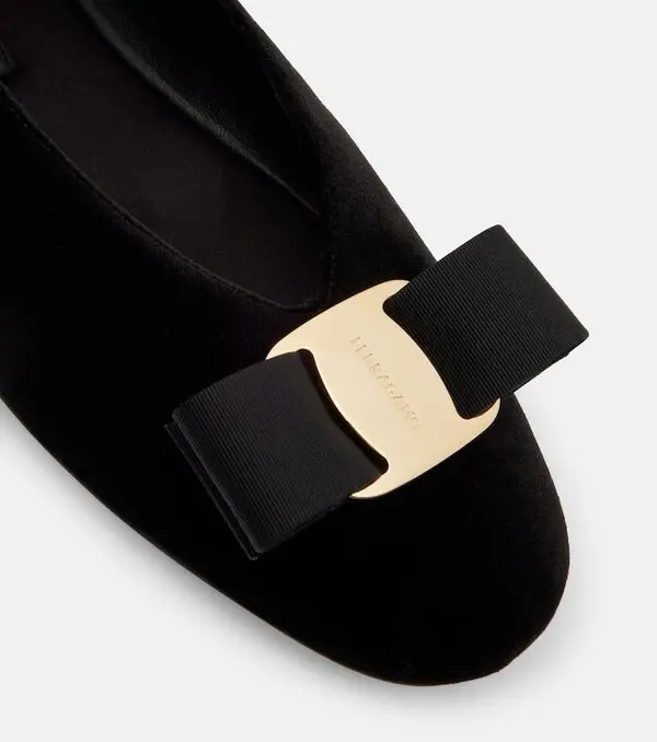 FERRAGAMO Vanna Velvet Ballerina Flats - Black