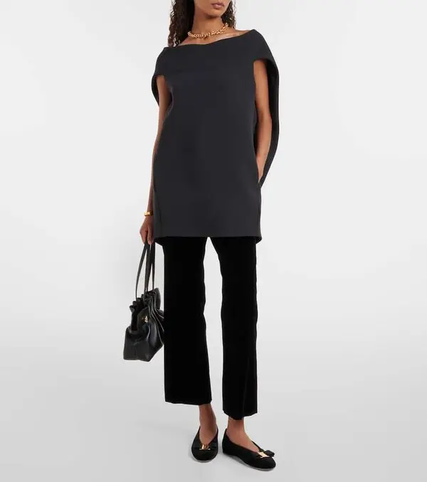 FERRAGAMO Vanna Velvet Ballerina Flats - Black