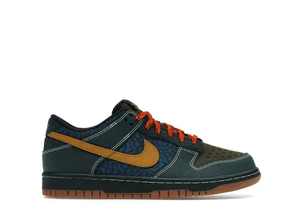 Nike Dunk Low Sneakers