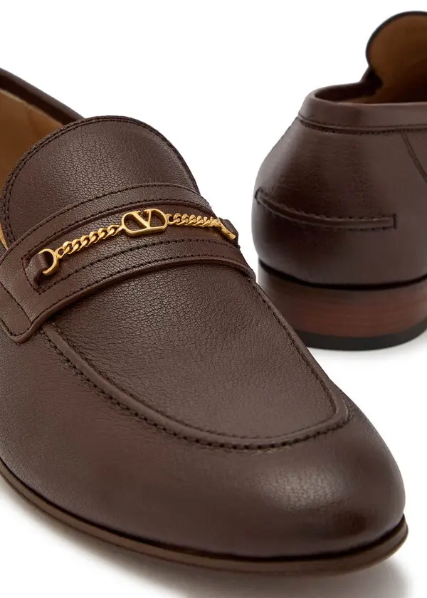 Valentino Garavani Vlogo Grained Leather Loafers - Brown  display picture 3