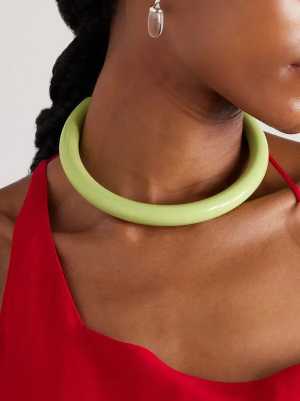 UNCOMMON MATTERS Aurum Wood Choker - Green