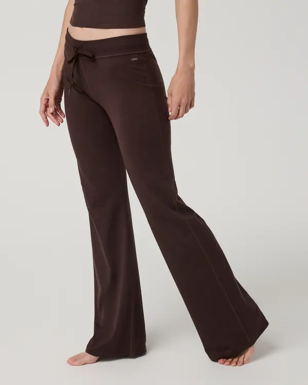 Vuori Halo Low Rise Slim Flare Pants - Java Heather