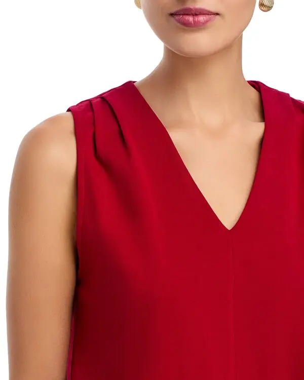 Misook V-neck Tank Top - Scarlet Red