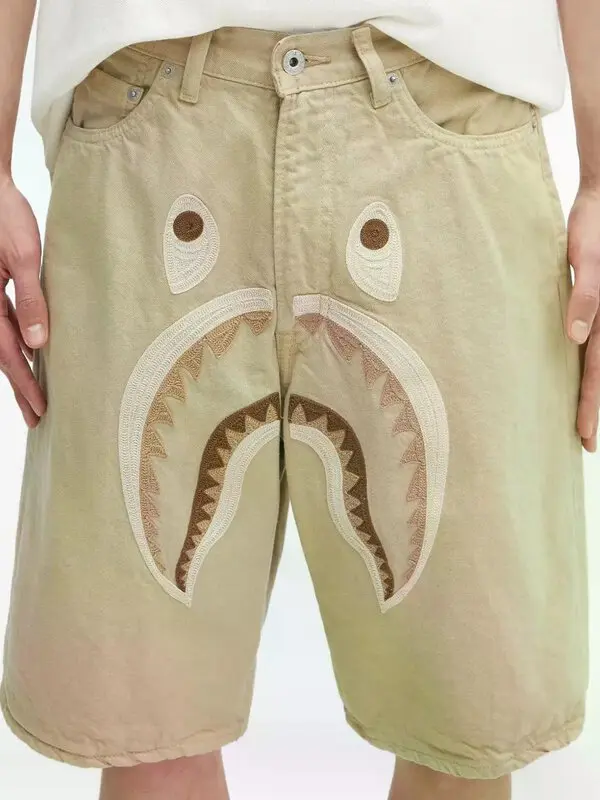 A BATHING APE Garment-dyed Denim Shorts - Neutrals
