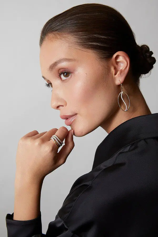 Natori Shangri-la Elliptical Yin-yang 14k And Diamond Leverback Earrings - Gold